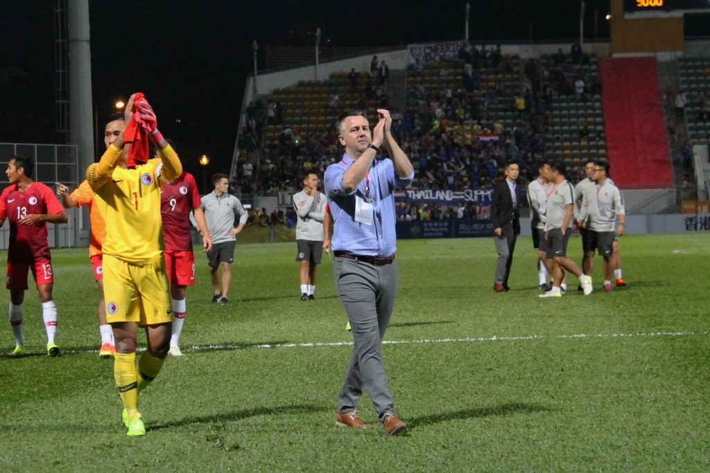 Coach White with satisfying debut despite loss – offside.hk