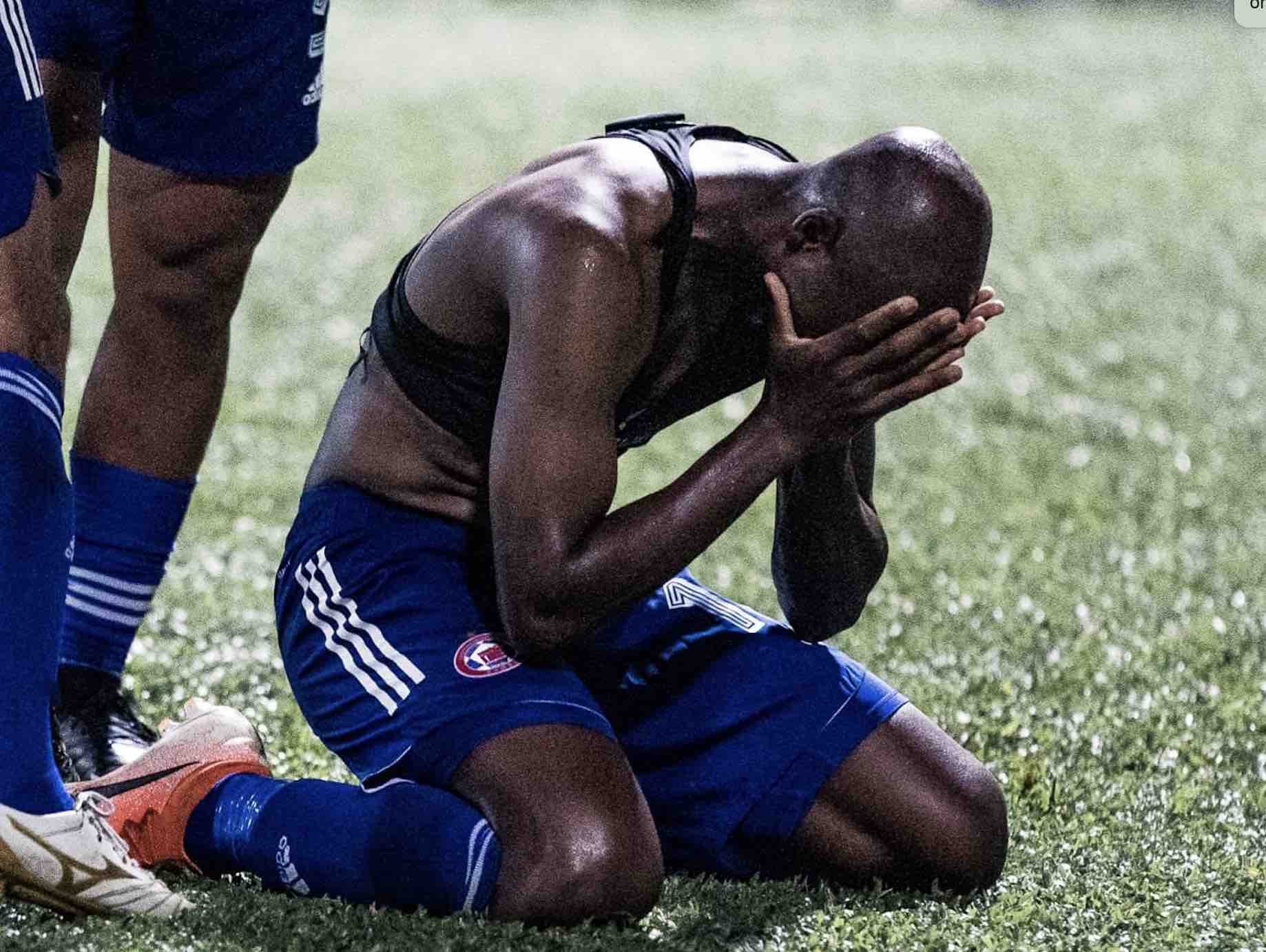 Sandro: “A professional footballer cannot give up their career because ...